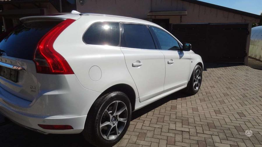 Balts Volvo XC60 2015 Joniškis, ar dzinēja tilpumu 2.40 L un nobraukumu 217 tūkst. km par 14249 €, foto 6 vietnē AUTOMOTO.COM.LV