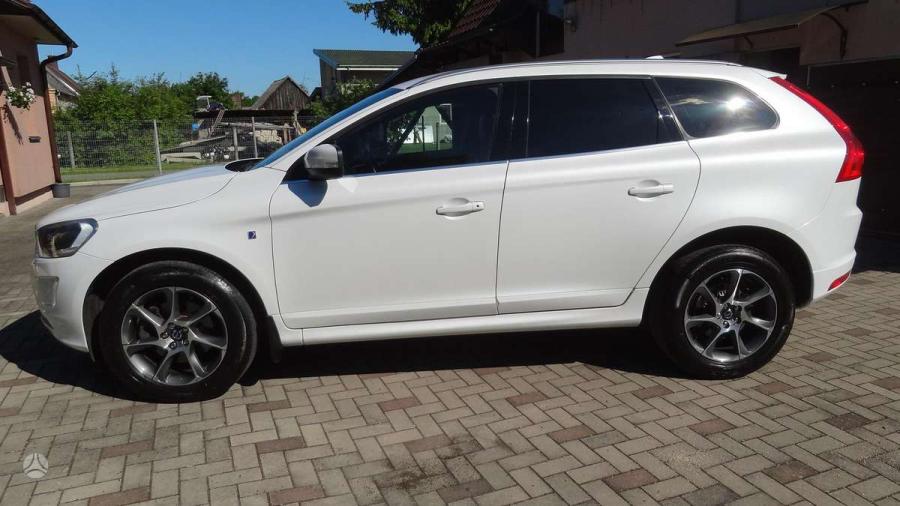 Balts Volvo XC60 2015 Joniškis, ar dzinēja tilpumu 2.40 L un nobraukumu 217 tūkst. km par 14249 €, foto 7 vietnē AUTOMOTO.COM.LV