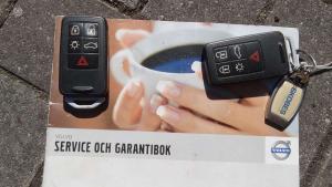 Balts Volvo XC60 2015 Joniškis, ar dzinēja tilpumu 2.40 L un nobraukumu 217 tūkst. km par 14249 €, foto 37 vietnē AUTOMOTO.COM.LV