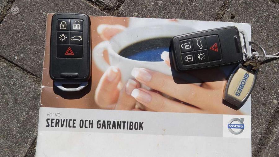 Balts Volvo XC60 2015 Joniškis, ar dzinēja tilpumu 2.40 L un nobraukumu 217 tūkst. km par 14249 €, foto 37 vietnē AUTOMOTO.COM.LV