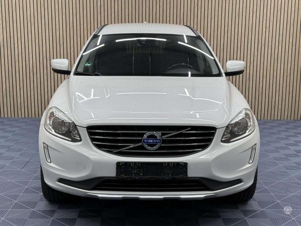 Balts Volvo XC60 2015 Marijampole, ar dzinēja tilpumu 2.40 L un nobraukumu 229 tūkst. km par 12799 €, foto 3 vietnē AUTOMOTO.COM.LV