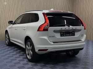 White Volvo XC60 2015 in Marijampole, with an engine capacity of 2.40 L and mileage of 229 thousand km for 12799 €, photo 6 on AUTOMOTO.COM.LV