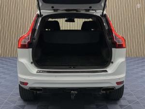 White Volvo XC60 2015 in Marijampole, with an engine capacity of 2.40 L and mileage of 229 thousand km for 12799 €, photo 14 on AUTOMOTO.COM.LV