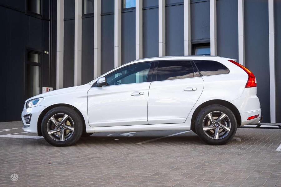 Balts Volvo XC60 2015 Viļņa, ar dzinēja tilpumu 2.40 L un nobraukumu 453 tūkst. km par 12499 €, foto 3 vietnē AUTOMOTO.COM.LV