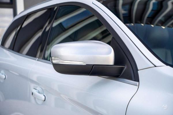 Balts Volvo XC60 2015 Viļņa, ar dzinēja tilpumu 2.40 L un nobraukumu 453 tūkst. km par 12499 €, foto 8 vietnē AUTOMOTO.COM.LV