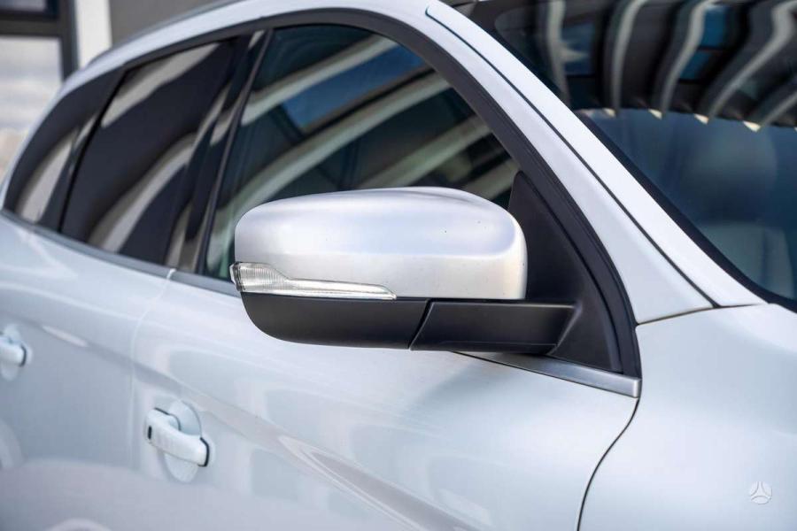 Balts Volvo XC60 2015 Viļņa, ar dzinēja tilpumu 2.40 L un nobraukumu 453 tūkst. km par 12499 €, foto 9 vietnē AUTOMOTO.COM.LV