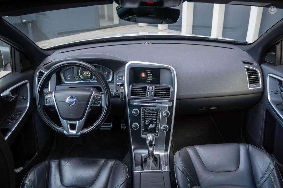Balts Volvo XC60 2015 Viļņa, ar dzinēja tilpumu 2.40 L un nobraukumu 453 tūkst. km par 12499 €, foto 12 vietnē AUTOMOTO.COM.LV