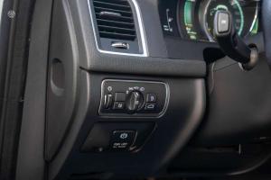 Balts Volvo XC60 2015 Viļņa, ar dzinēja tilpumu 2.40 L un nobraukumu 453 tūkst. km par 12499 €, foto 16 vietnē AUTOMOTO.COM.LV