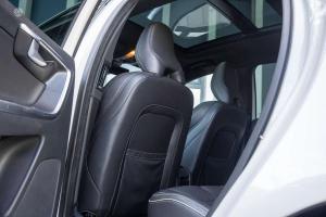 Balts Volvo XC60 2015 Viļņa, ar dzinēja tilpumu 2.40 L un nobraukumu 453 tūkst. km par 12499 €, foto 19 vietnē AUTOMOTO.COM.LV