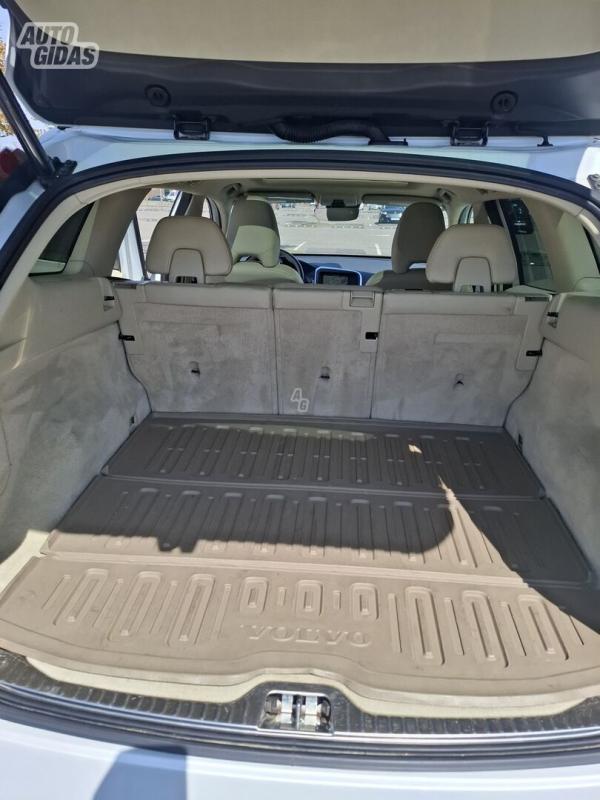 Balts Volvo XC60 2015 Klaipėda, ar dzinēja tilpumu 3.00 L un nobraukumu 227 tūkst. km par 11600 €, foto 6 vietnē AUTOMOTO.COM.LV
