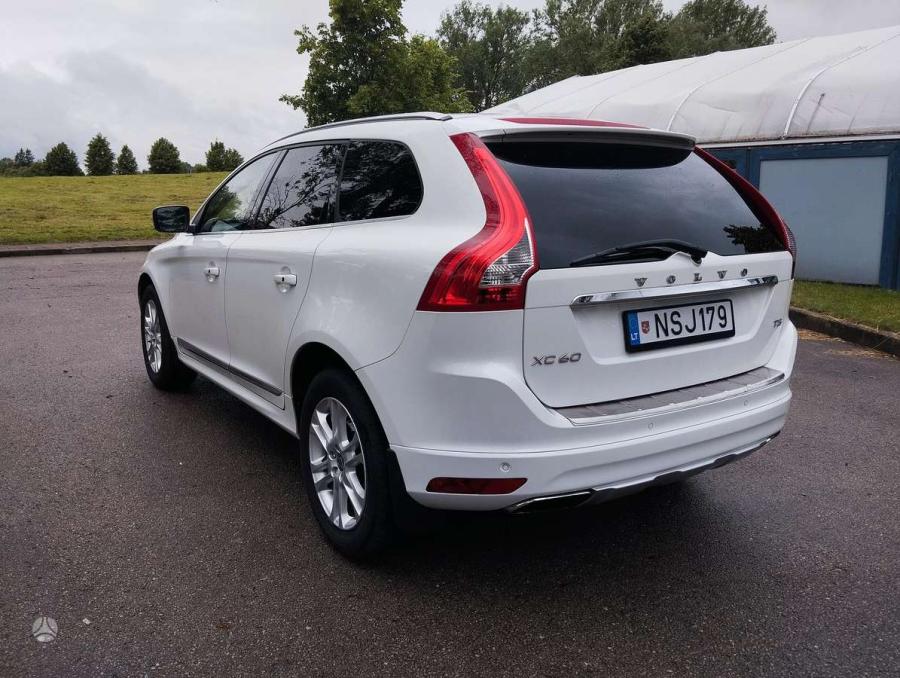 Balts Volvo XC60 2015 Šauļi, ar dzinēja tilpumu 1.97 L un nobraukumu 205 tūkst. km par 12500 €, foto 5 vietnē AUTOMOTO.COM.LV