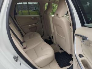 Balts Volvo XC60 2015 Šauļi, ar dzinēja tilpumu 1.97 L un nobraukumu 205 tūkst. km par 12500 €, foto 17 vietnē AUTOMOTO.COM.LV