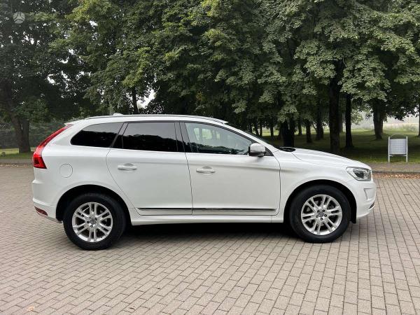 Balts Volvo XC60 2015 Tauragė, ar dzinēja tilpumu 1.97 L un nobraukumu 200 tūkst. km par 10650 €, foto 4 vietnē AUTOMOTO.COM.LV