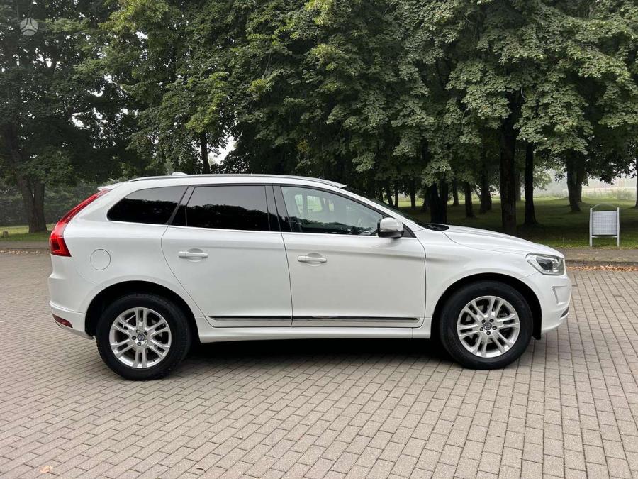 Balts Volvo XC60 2015 Tauragė, ar dzinēja tilpumu 1.97 L un nobraukumu 200 tūkst. km par 10650 €, foto 5 vietnē AUTOMOTO.COM.LV