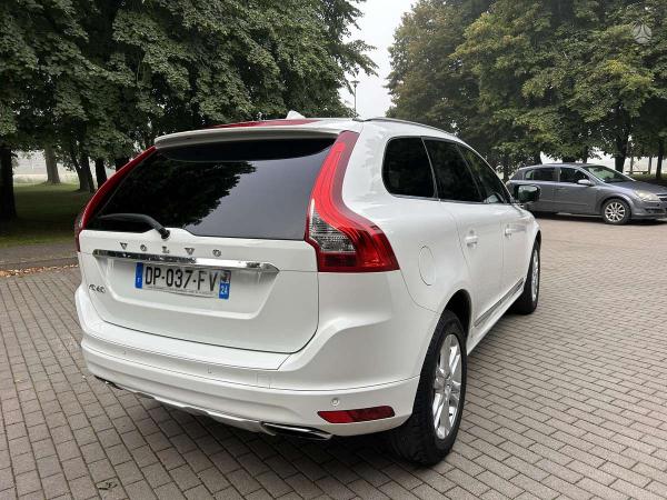 Balts Volvo XC60 2015 Tauragė, ar dzinēja tilpumu 1.97 L un nobraukumu 200 tūkst. km par 10650 €, foto 5 vietnē AUTOMOTO.COM.LV