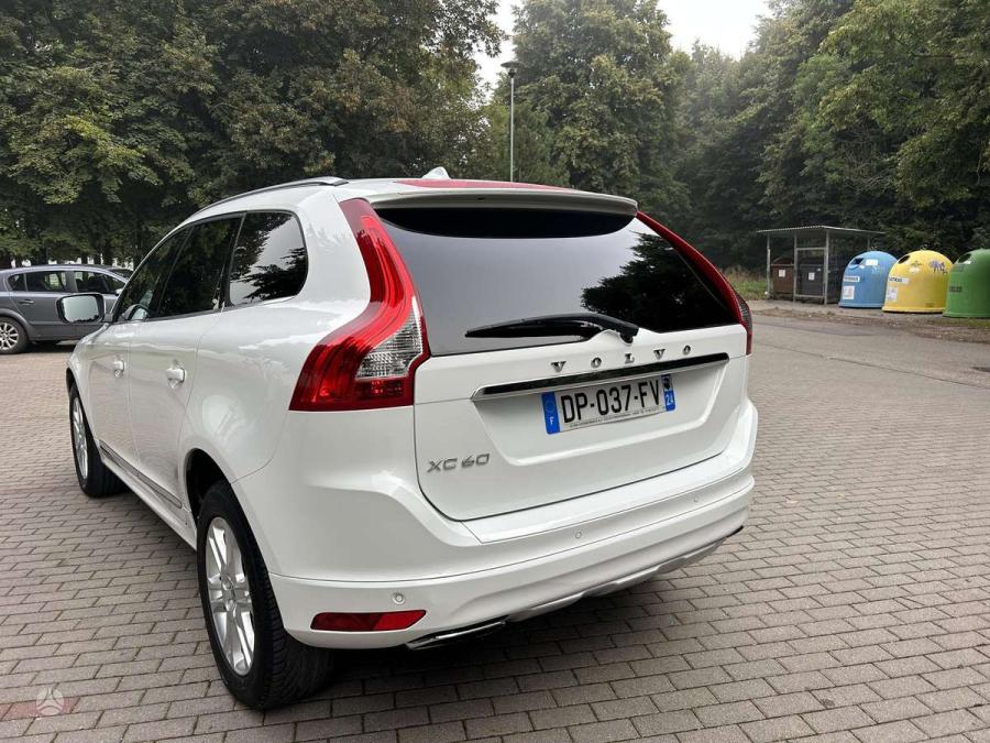 Balts Volvo XC60 2015 Tauragė, ar dzinēja tilpumu 1.97 L un nobraukumu 200 tūkst. km par 10650 €, foto 8 vietnē AUTOMOTO.COM.LV