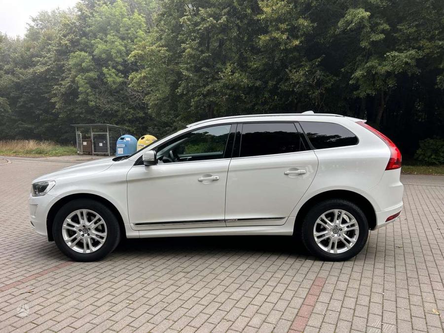 Balts Volvo XC60 2015 Tauragė, ar dzinēja tilpumu 1.97 L un nobraukumu 200 tūkst. km par 10650 €, foto 9 vietnē AUTOMOTO.COM.LV