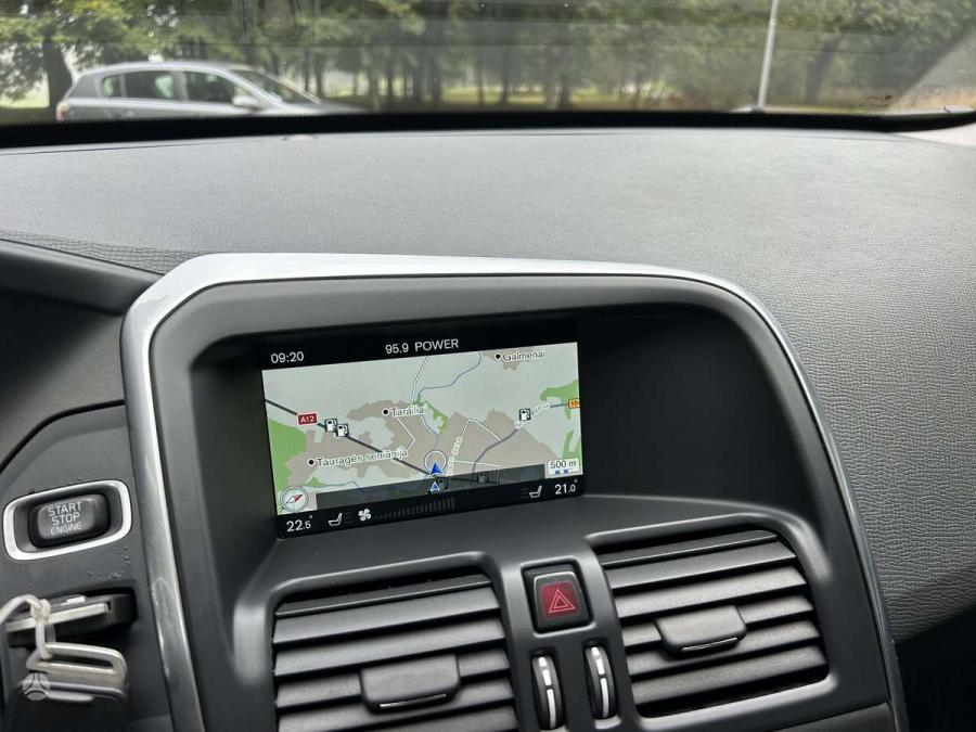Balts Volvo XC60 2015 Tauragė, ar dzinēja tilpumu 1.97 L un nobraukumu 200 tūkst. km par 10650 €, foto 23 vietnē AUTOMOTO.COM.LV