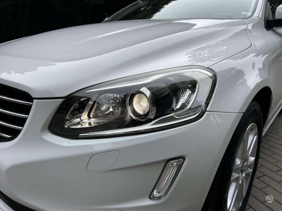 Balts Volvo XC60 2015 Tauragė, ar dzinēja tilpumu 1.97 L un nobraukumu 200 tūkst. km par 10650 €, foto 27 vietnē AUTOMOTO.COM.LV