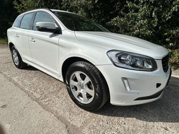 Balts Volvo XC60 2015 Šauļi, ar dzinēja tilpumu 1.97 L un nobraukumu 279 tūkst. km par 8150 €, foto 6 vietnē AUTOMOTO.COM.LV