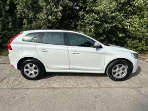 White Volvo XC60 2015 in Siauliai, with an engine capacity of 1.97 L and mileage of 279 thousand km for 8150 €, photo 13 on AUTOMOTO.COM.LV