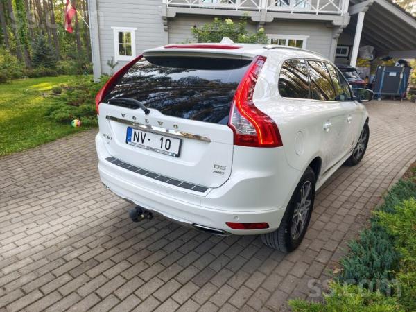 Вольво ХС60 2015 в Рига на AUTOMOTO.COM.LV Белый Вольво ХС60 2015 в Рига, объемом двигателя 2.40 л и пробегом 185 тыс. км за 14800 €, фото 4 на AUTOMOTO.COM.LV