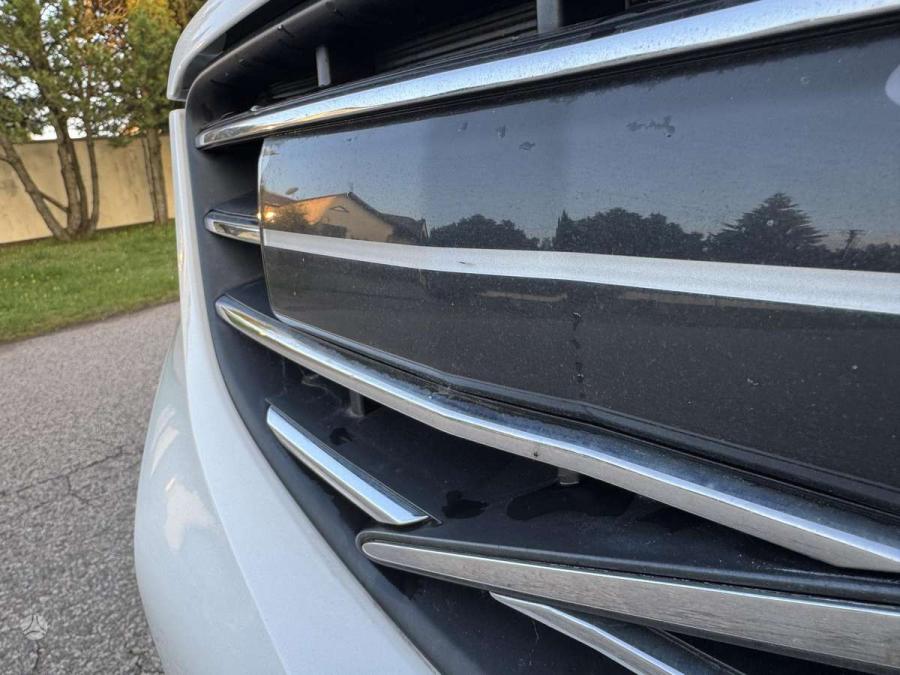 Balts Volvo XC60 2015 Kauņa, ar dzinēja tilpumu 1.97 L un nobraukumu 255 tūkst. km par 11999 €, foto 6 vietnē AUTOMOTO.COM.LV