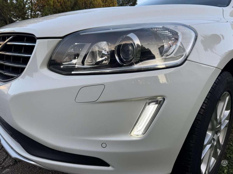 Balts Volvo XC60 2015 Kauņa, ar dzinēja tilpumu 1.97 L un nobraukumu 255 tūkst. km par 11999 €, foto 9 vietnē AUTOMOTO.COM.LV