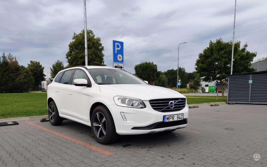 Balts Volvo XC60 2015 Kauņa, ar dzinēja tilpumu 2.40 L un nobraukumu 310 tūkst. km par 9800 €, foto 1 vietnē AUTOMOTO.COM.LV