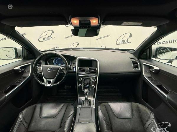 White Volvo XC60 2015 in Vilnius, with an engine capacity of 1.97 L and mileage of 324 thousand km for 12400 €, photo 5 on AUTOMOTO.COM.LV