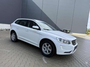 Balts Volvo XC60 2015 Šauļi, ar dzinēja tilpumu 2.40 L un nobraukumu 249 tūkst. km par 11200 €, foto 5 vietnē AUTOMOTO.COM.LV