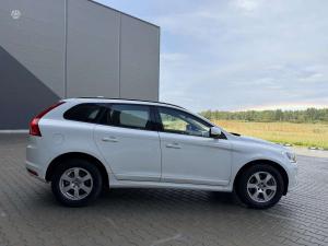 Balts Volvo XC60 2015 Šauļi, ar dzinēja tilpumu 2.40 L un nobraukumu 249 tūkst. km par 11200 €, foto 6 vietnē AUTOMOTO.COM.LV