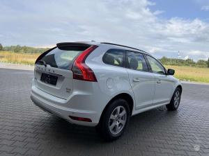 Balts Volvo XC60 2015 Šauļi, ar dzinēja tilpumu 2.40 L un nobraukumu 249 tūkst. km par 11200 €, foto 7 vietnē AUTOMOTO.COM.LV
