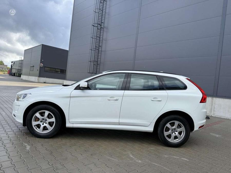 Balts Volvo XC60 2015 Šauļi, ar dzinēja tilpumu 2.40 L un nobraukumu 249 tūkst. km par 11200 €, foto 11 vietnē AUTOMOTO.COM.LV