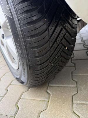 Balts Volvo XC60 2015 Šauļi, ar dzinēja tilpumu 2.40 L un nobraukumu 249 tūkst. km par 11200 €, foto 25 vietnē AUTOMOTO.COM.LV