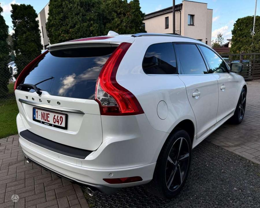 Balts Volvo XC60 2015 Kauņa, ar dzinēja tilpumu 2.00 L un nobraukumu 259 tūkst. km par 10350 €, foto 4 vietnē AUTOMOTO.COM.LV