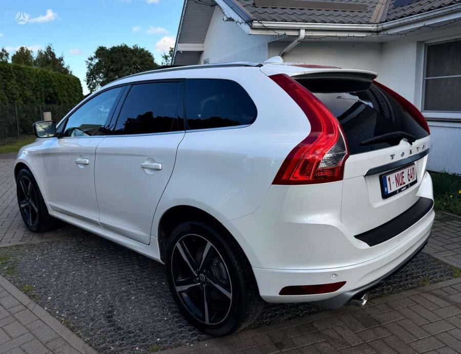 Balts Volvo XC60 2015 Kauņa, ar dzinēja tilpumu 2.00 L un nobraukumu 259 tūkst. km par 10350 €, foto 24 vietnē AUTOMOTO.COM.LV