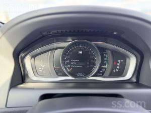 Белый Вольво ХС60 2015 в Рига, объемом двигателя 2.40 л и пробегом 243 тыс. км за 14995 €, фото 16 на AUTOMOTO.COM.LV