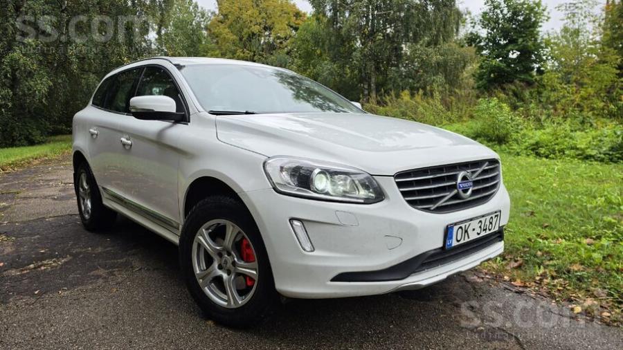 White Volvo XC60 2015 in Riga, with an engine capacity of 2.00 L and mileage of 300 thousand km for 7000 €, photo 1 on AUTOMOTO.COM.LV