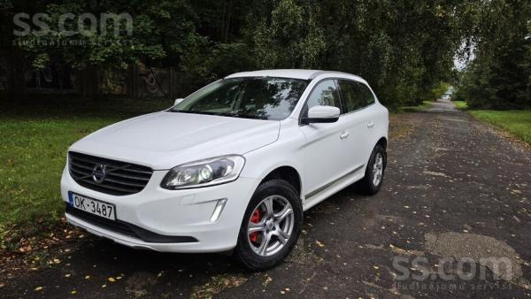 White Volvo XC60 2015 in Riga, with an engine capacity of 2.00 L and mileage of 300 thousand km for 7000 €, photo 3 on AUTOMOTO.COM.LV