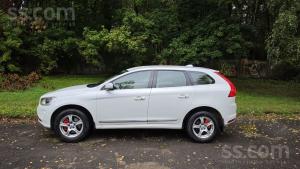 White Volvo XC60 2015 in Riga, with an engine capacity of 2.00 L and mileage of 300 thousand km for 7000 €, photo 7 on AUTOMOTO.COM.LV