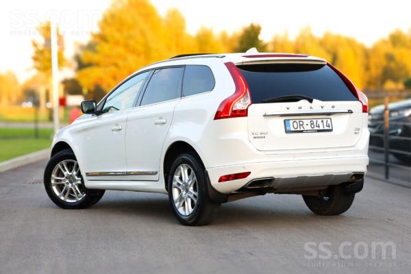 Balts Volvo XC60 2015 Jelgava, ar dzinēja tilpumu 2.40 L un nobraukumu 284 tūkst. km par 14850 €, foto 7 vietnē AUTOMOTO.COM.LV