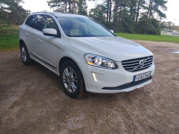 Balts Volvo XC60 2015 Kretinga, ar dzinēja tilpumu 2.00 L un nobraukumu 157 tūkst. km par 10500 €, foto 3 vietnē AUTOMOTO.COM.LV