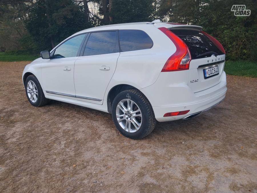 Balts Volvo XC60 2015 Kretinga, ar dzinēja tilpumu 2.00 L un nobraukumu 157 tūkst. km par 10500 €, foto 5 vietnē AUTOMOTO.COM.LV