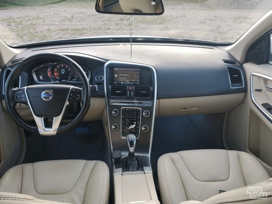 Balts Volvo XC60 2015 Kretinga, ar dzinēja tilpumu 2.00 L un nobraukumu 157 tūkst. km par 10500 €, foto 11 vietnē AUTOMOTO.COM.LV