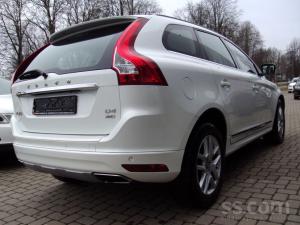 White Volvo XC60 2016 in Riga, with an engine capacity of 2.40 L and mileage of 177 thousand km for 23500 €, photo 3 on AUTOMOTO.COM.LV