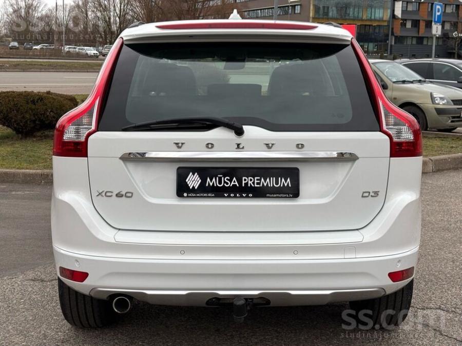 Balts Volvo XC60 2016 Rīga, ar dzinēja tilpumu 2.00 L un nobraukumu 188 tūkst. km par 12990 €, foto 5 vietnē AUTOMOTO.COM.LV