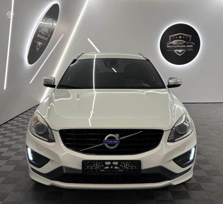 White Volvo XC60 2016 in Marijampole, with an engine capacity of 1.97 L and mileage of 300 thousand km for 12750 €, photo 13 on AUTOMOTO.COM.LV