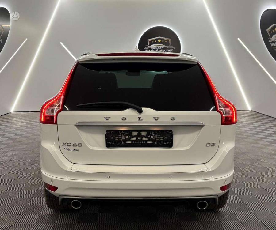 White Volvo XC60 2016 in Marijampole, with an engine capacity of 1.97 L and mileage of 300 thousand km for 12750 €, photo 15 on AUTOMOTO.COM.LV