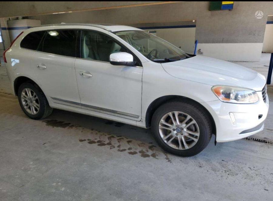 Balts Volvo XC60 2016 Klaipėda, ar dzinēja tilpumu 1.97 L un nobraukumu 230 tūkst. km par 12600 €, foto 3 vietnē AUTOMOTO.COM.LV